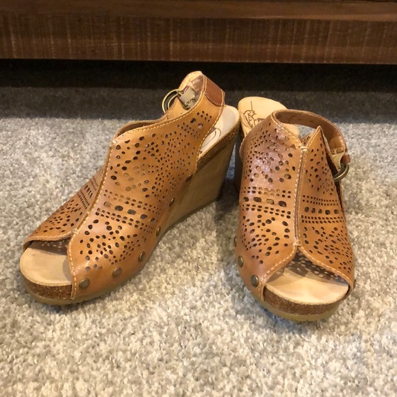PIKOLINOS | Shoes | Pikolinos Leather Sandals 36 | Poshmark